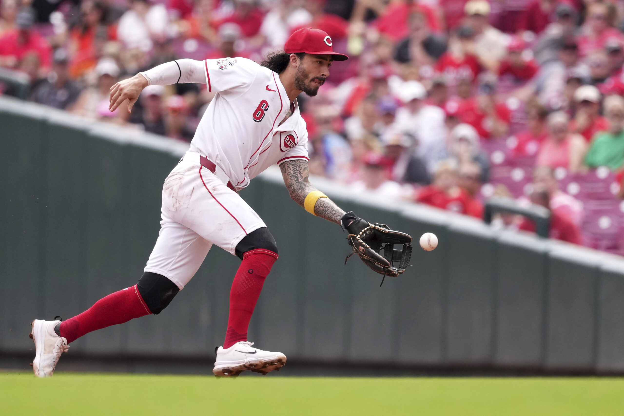 Royals acquire second baseman Jonathan India from Reds for right-hander ...